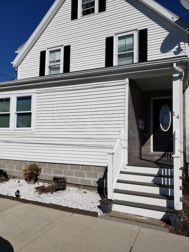 Beautiful Renovated 3 Bedroom Apt Near Boston. - 매사추세츠