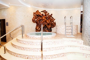 Sauna seca, banheira de hidromassagem, sauna a vapor, banho turco/hammam