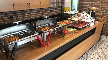 Buffet de pequeno-almoço
