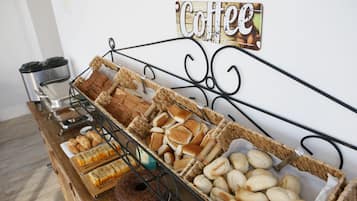 Pequeno-almoço tipo buffet diário incluído