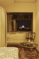 Suite-Estúdio Exclusiva, Vista para a cidade | Roupa de alta qualidade, quartos insonorizados, Wi-fi grátis 