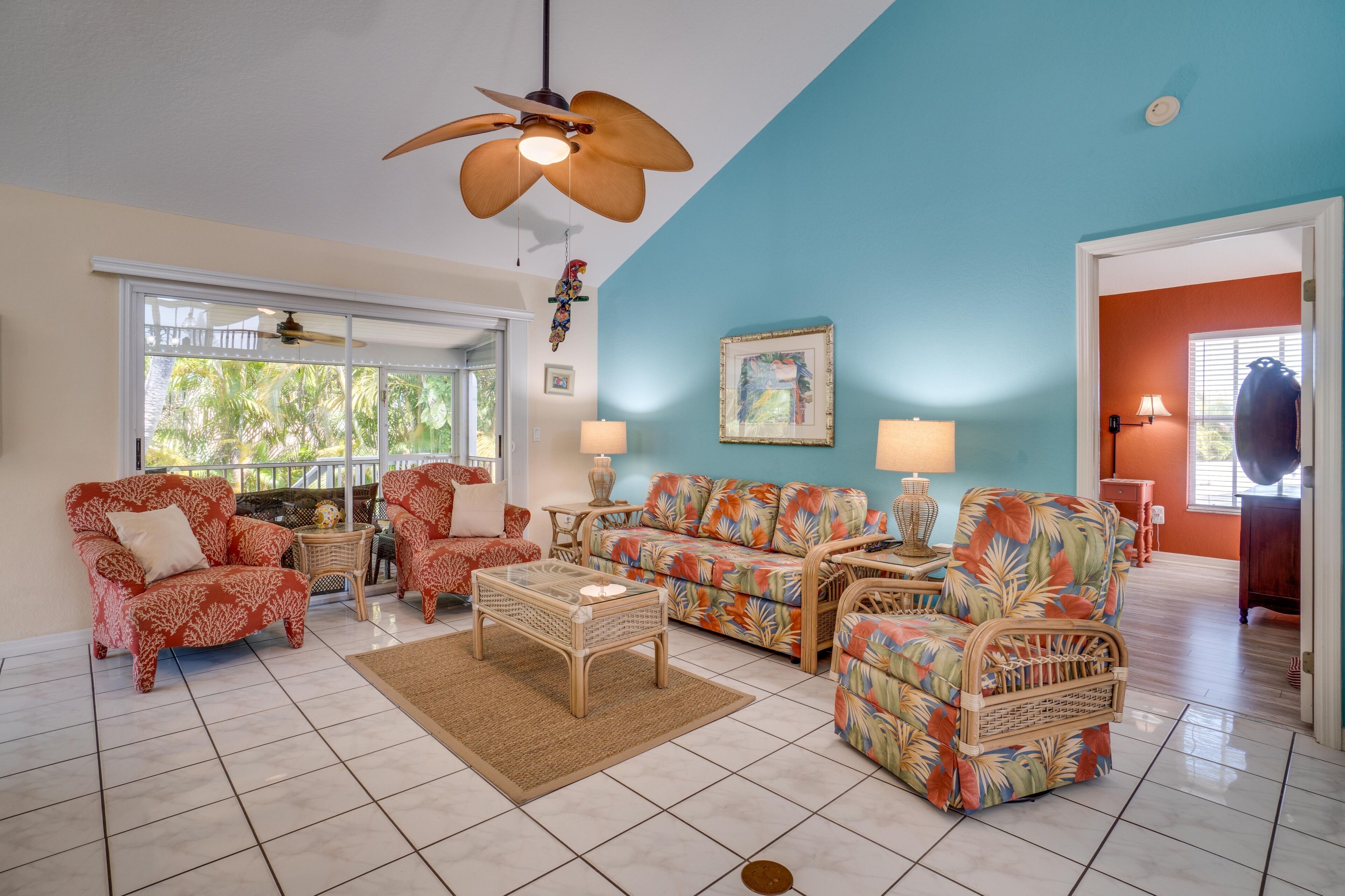 Pool/spa - Bahama Mama By Seabreeze Vacation - Holmes Beach, FL