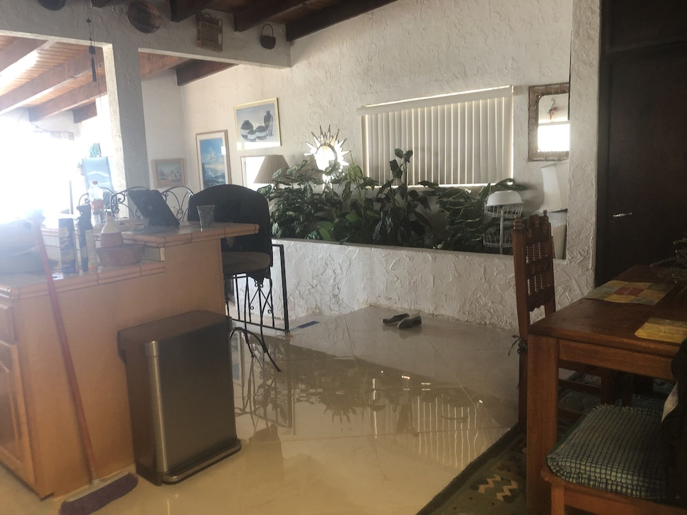 Romantic And Beautiful Oceanfront Casa - Tijuana