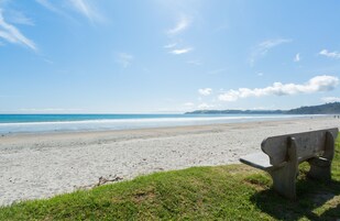 Perto da praia, areia branca 