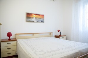Casa, 2 quartos | 2 quartos, ferro/tábua de engomar, berços/camas para crianças 
