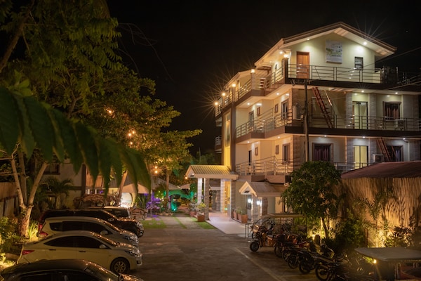 Rawis Resort Hotel - Borongan City