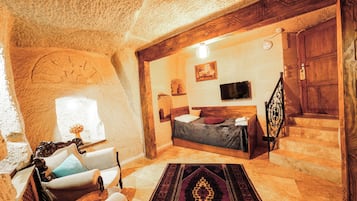 Suite Superior | Roupa de alta qualidade, minibar, cofre no quarto, secretária