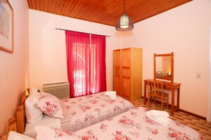 Casa, 3 quartos | Berços grátis, Wi-Fi de cortesia, roupa de cama