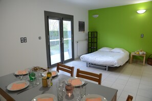 Apartamento Básico | Sala de estar