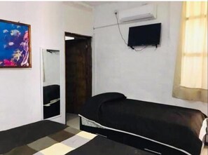 Quarto casal, 2 camas de casal, para não fumantes | Roupa de cama