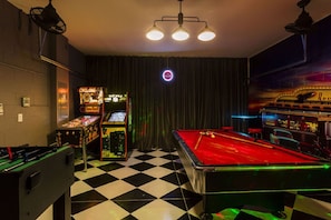 Casa, 6 quartos | Bilhar