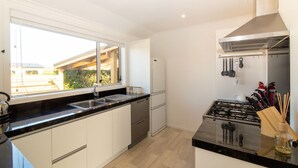 Casa, 3 quartos | Cozinha privada