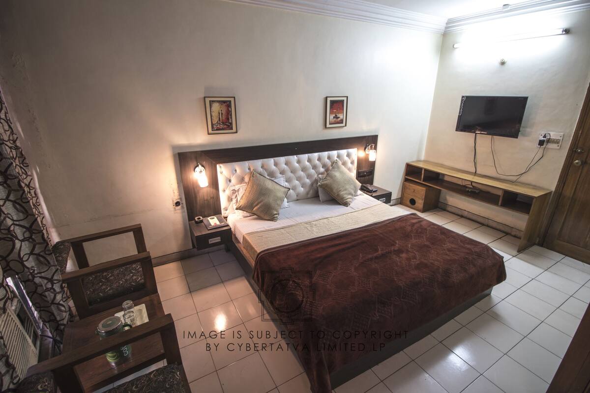 Quarto Superior, 1 cama de casal | Camas desdobráveis, Wi-fi grátis, roupa de cama fornecida 