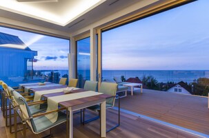 Pequeno-almoço tipo buffet diário incluído 