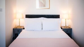 2 quartos, Wi-fi, roupa de cama fornecida 