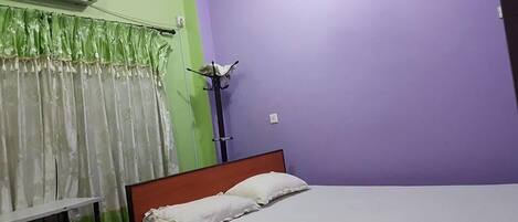 Quarto Individual Deluxe, várias camas | Wi-fi grátis