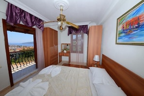 Villa, 4 quartos | Secretária, roupa de cama fornecida
