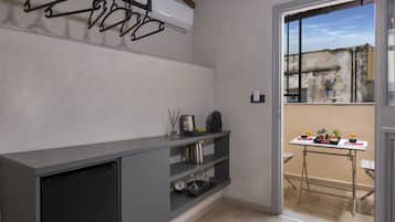 Quarto casal superior (2nd Floor) | Terraço/pátio