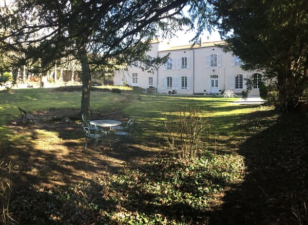 Château De Perpezat - Puy-de-Dôme