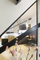 Suite | Minibar com produtos grátis, cofre no quarto, secretária 