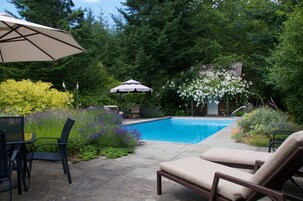 Piscina exterior sazonal 