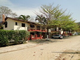 Fachada da propriedade