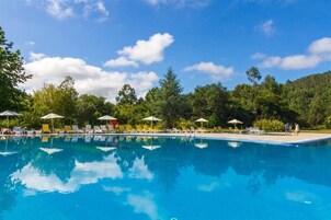 Piscina interna, piscina externa