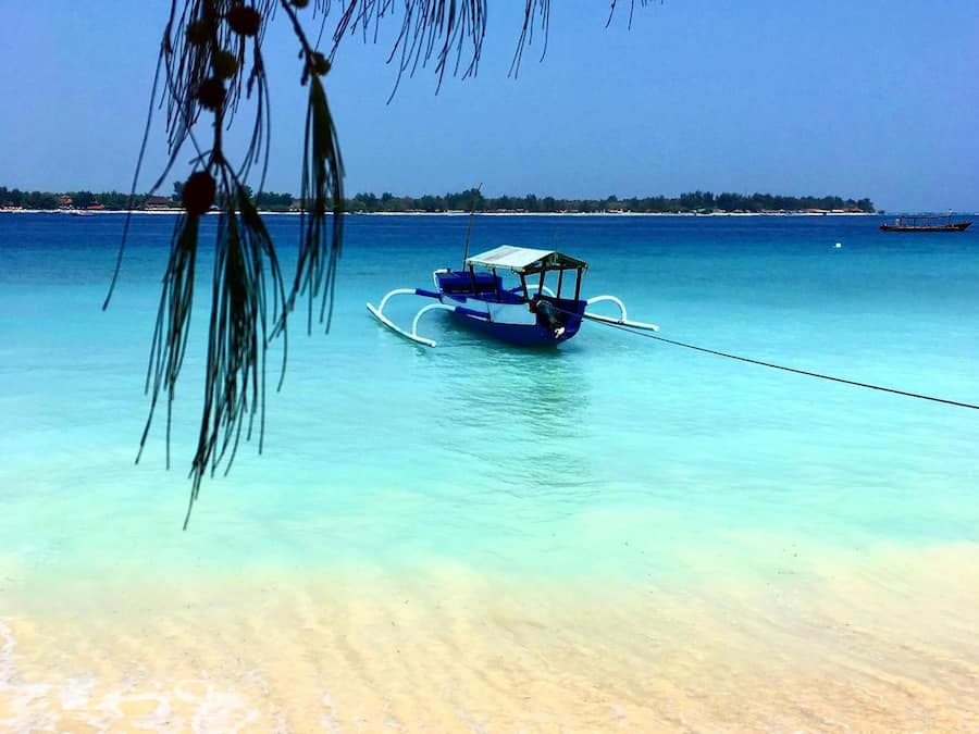 Perto da praia, snorkel, pesca