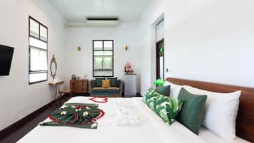 Suite, 1 cama king-size | Cofre no quarto, ferro/tábua de engomar, Wi-fi grátis