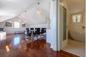 Cobertura | Área de estar | TV LED