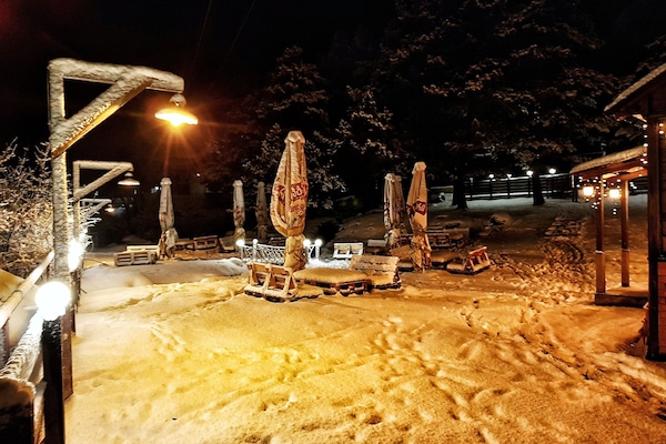 Pequenos-almoços, almoços e jantares servidos