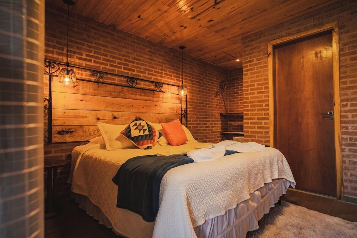 Frigobar, Wi-Fi de cortesia, individualmente decorados, roupa de cama
