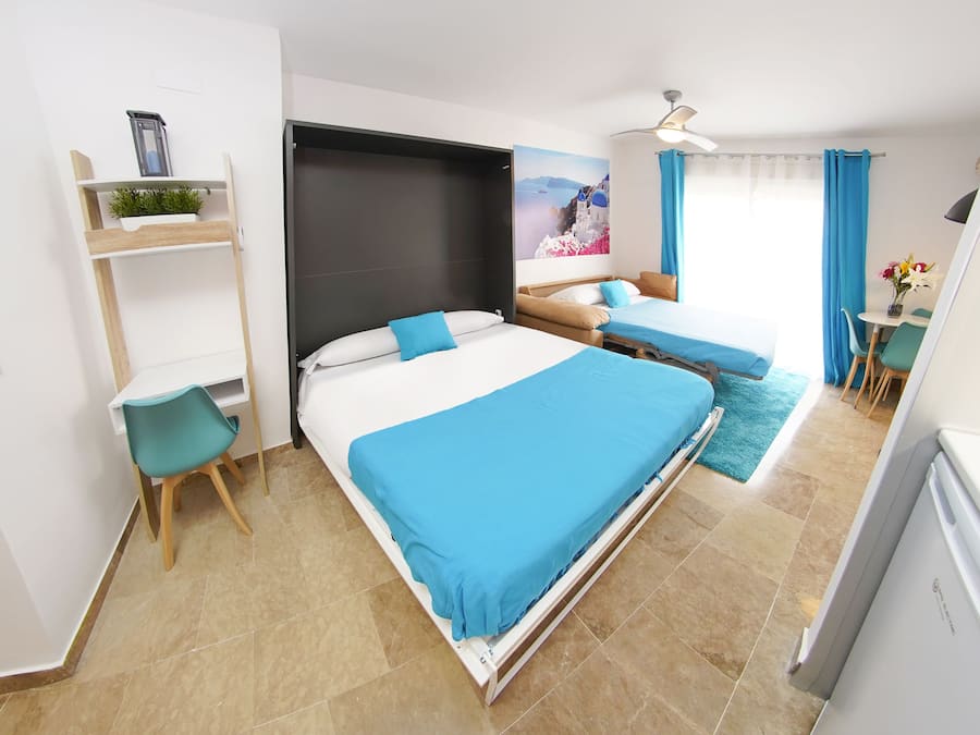 Estúdio, 1 cama de casal e sofá-cama | Ferros/tábuas de passar roupa, Wi-Fi de cortesia, roupa de cama