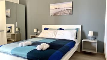 Secretária, Wi-fi grátis, roupa de cama fornecida