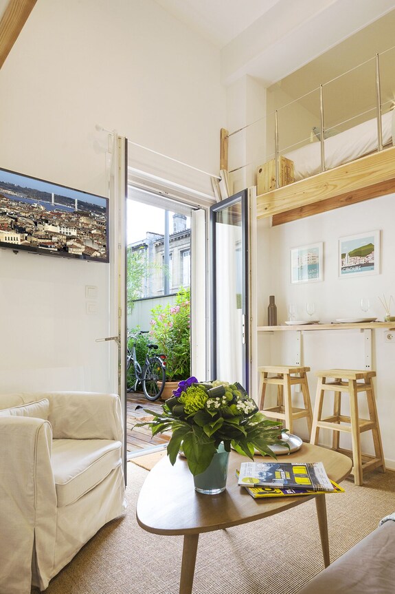 Bordeaux - Studio Avec Mezzanine - Terrasse - Arrêt Tramway-parking - Le Bouscat