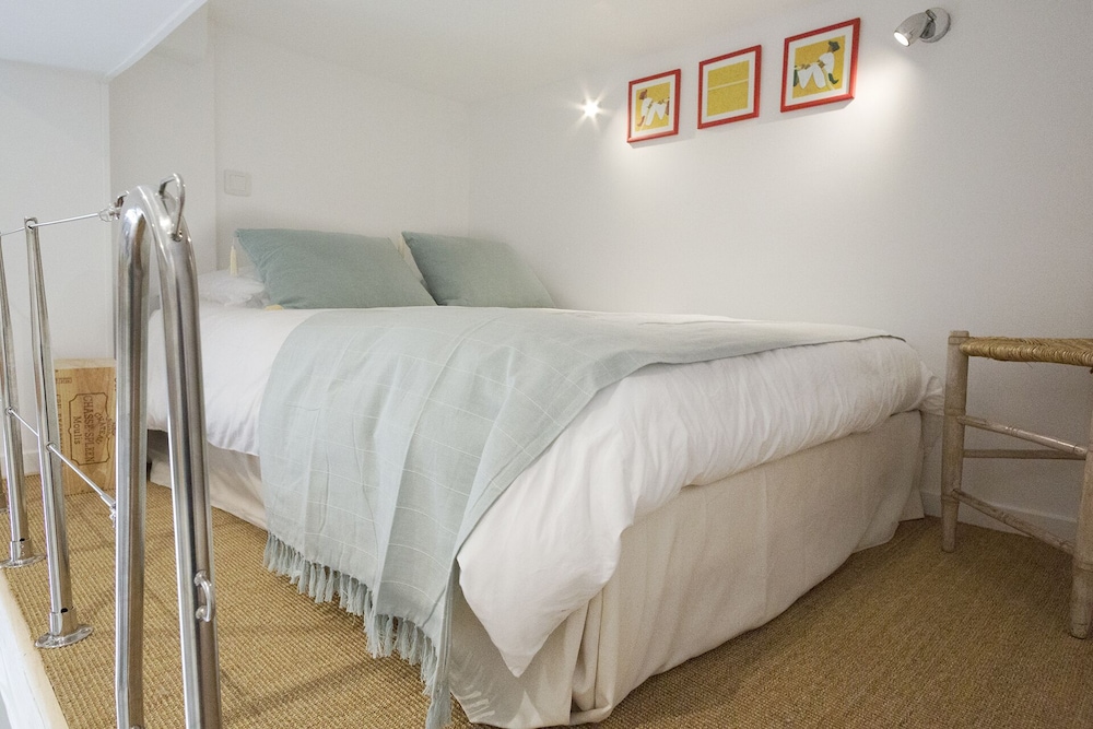 Bordeaux - Estudio Con Altillo - Terraza - Jacuzzi - Estacionamiento - Burdeos