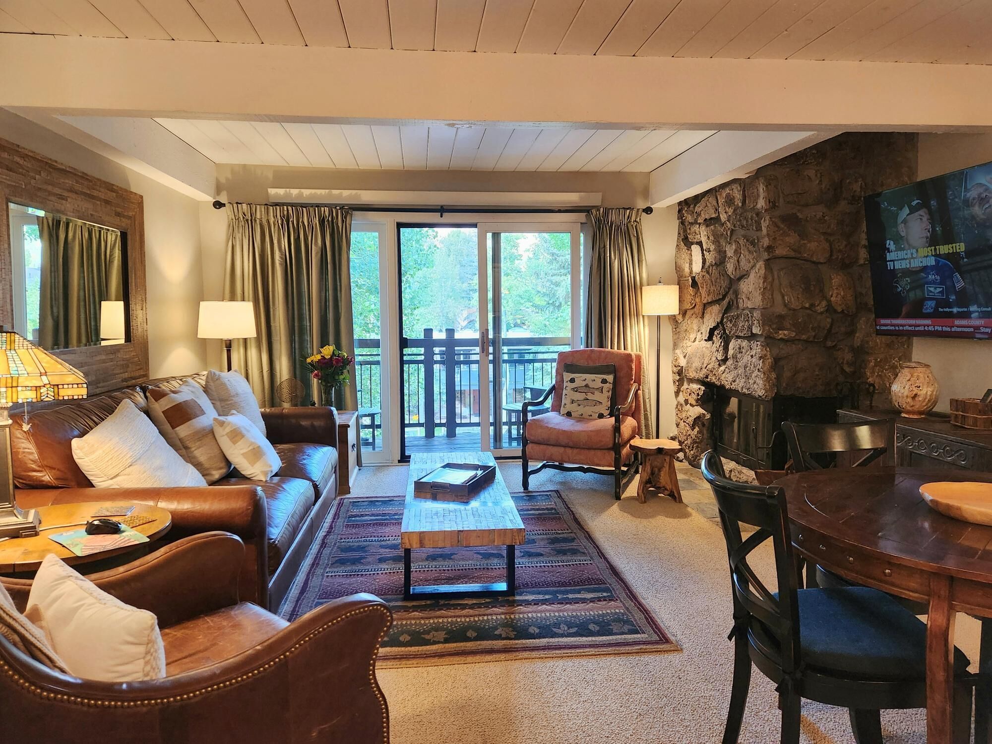 Lift One - Top Floor One Bedroom With A View - Aspen, CO