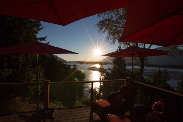 The Fraser River's Edge B&b Lodge - Chilliwack