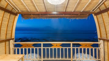 Quarto, sacada, vista para o mar | Vista do quarto