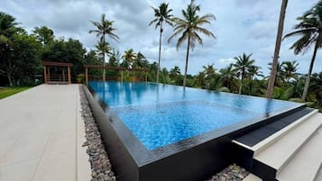 Piscina exterior