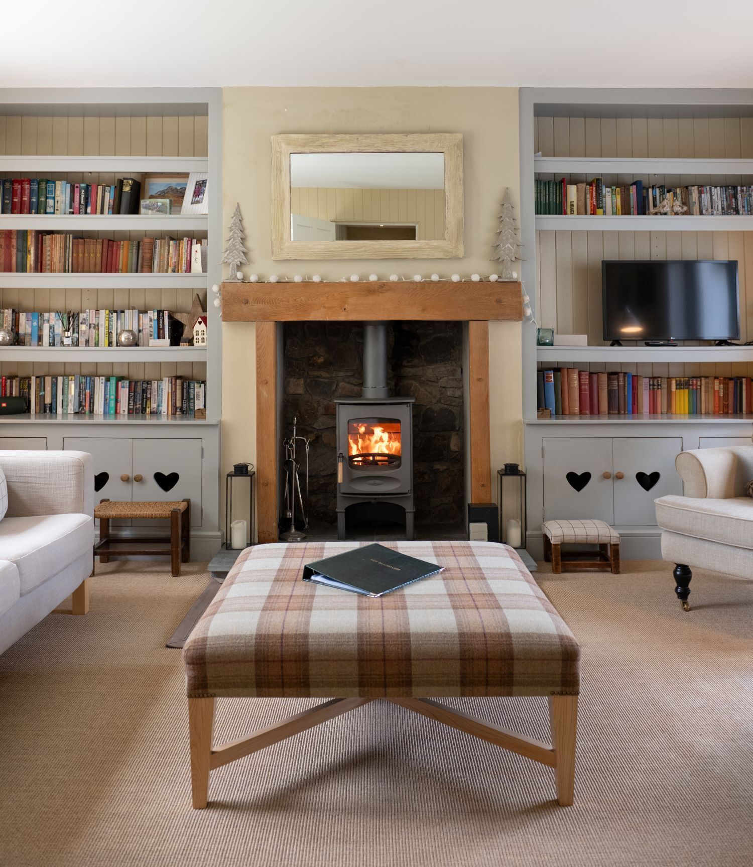 New Listing!! Highland Cottage Overlooking Loch Knockie. - Loch Ness