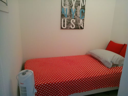 Beautiful Studio With Terrace With Superb Sea View And Yachts - Antibes