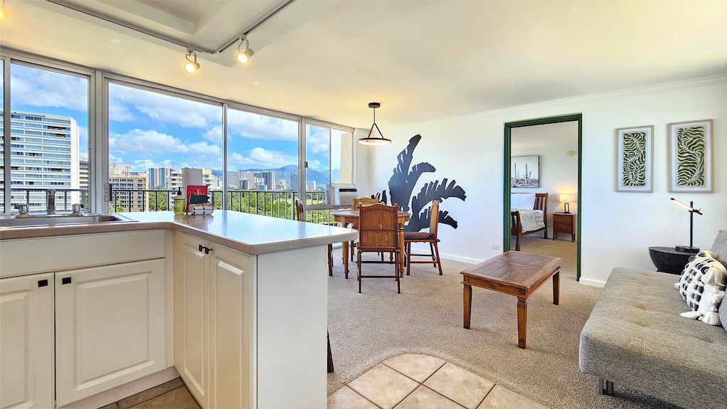 Idyllic Ocean Views From 12th Floor 1 Bedroom Suite With Full Kitchen - Lē'ahi Beach Park, HI