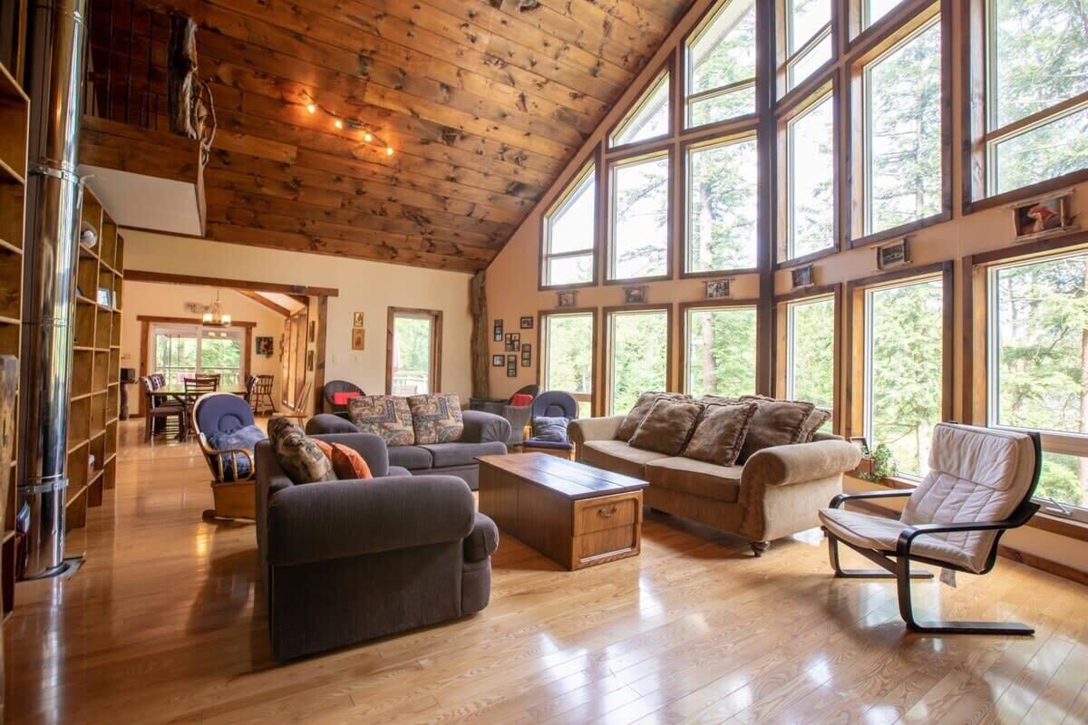 Winsome ~ Perfecto Para Una Familia Numerosa O Dos Familias - Ontario