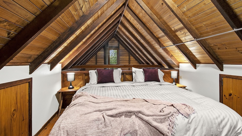 Nungaroo Cottage - An Authentic, Romantic Getaway- Specials On Now ! - Blue Mountains