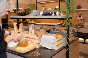 Buffet de pequeno-almoço