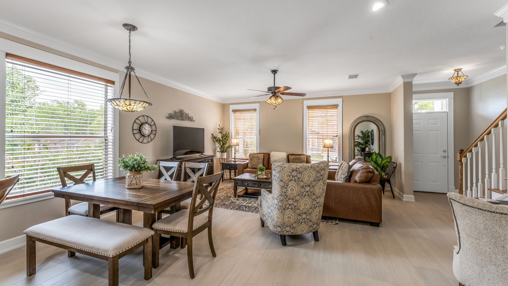 The Swan & Scholar House - 3br/2.5 Bath - Lakeland, FL