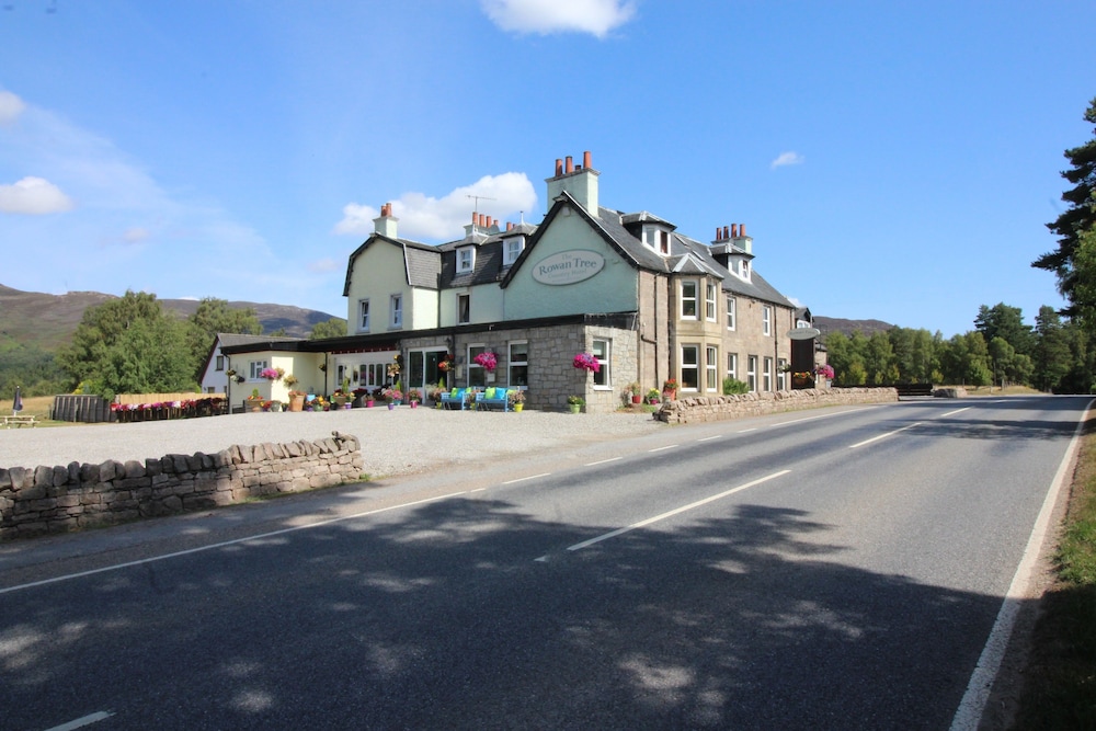 Rowan Tree Country Hotel - Aberdeenshire