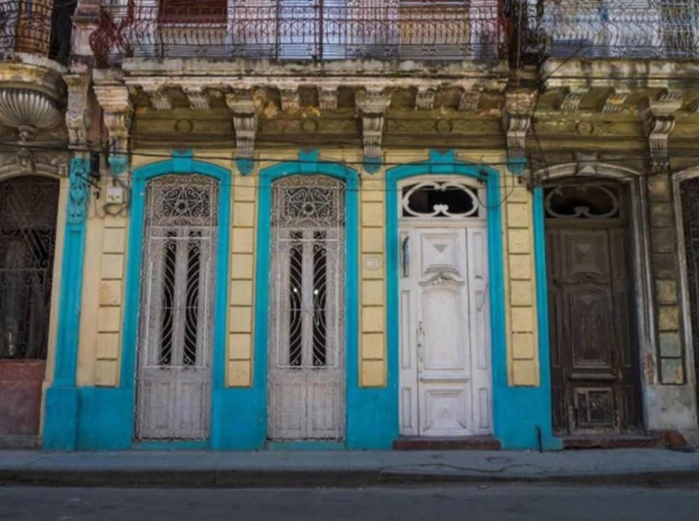 Hostal Habana Neptuno - Havana