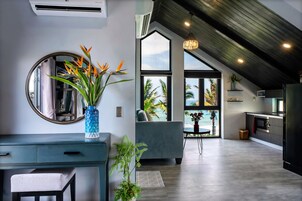 Suite Familiar, vista para o mar (and Balcony) | Cozinha privada | Uma chaleira elétrica 